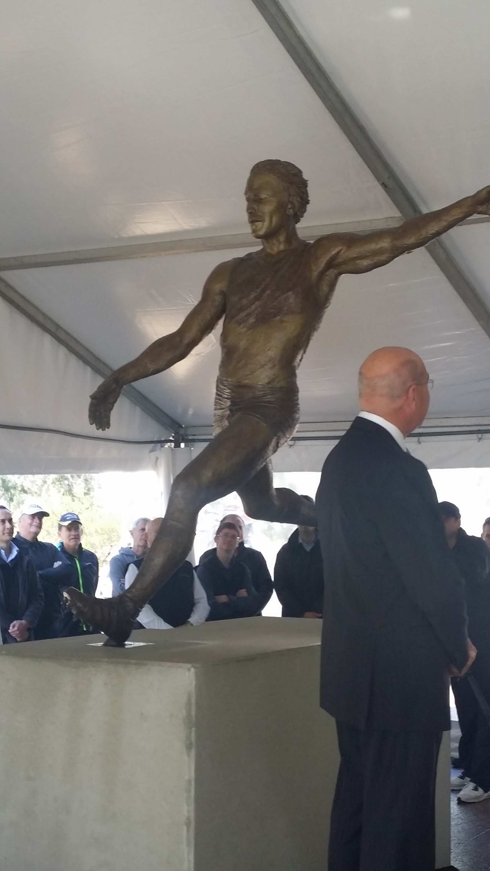 Artists spend more than 3,000 hours creating bronze Malcolm Blight ...