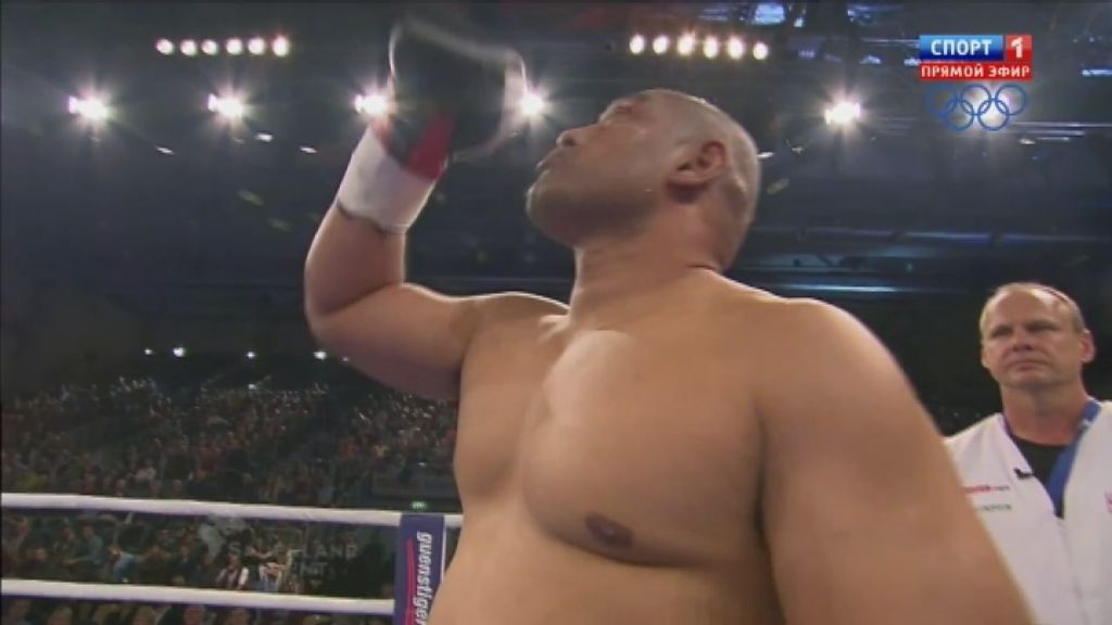 Boxer set to be Australia's first heavyweight world champ - ABC News