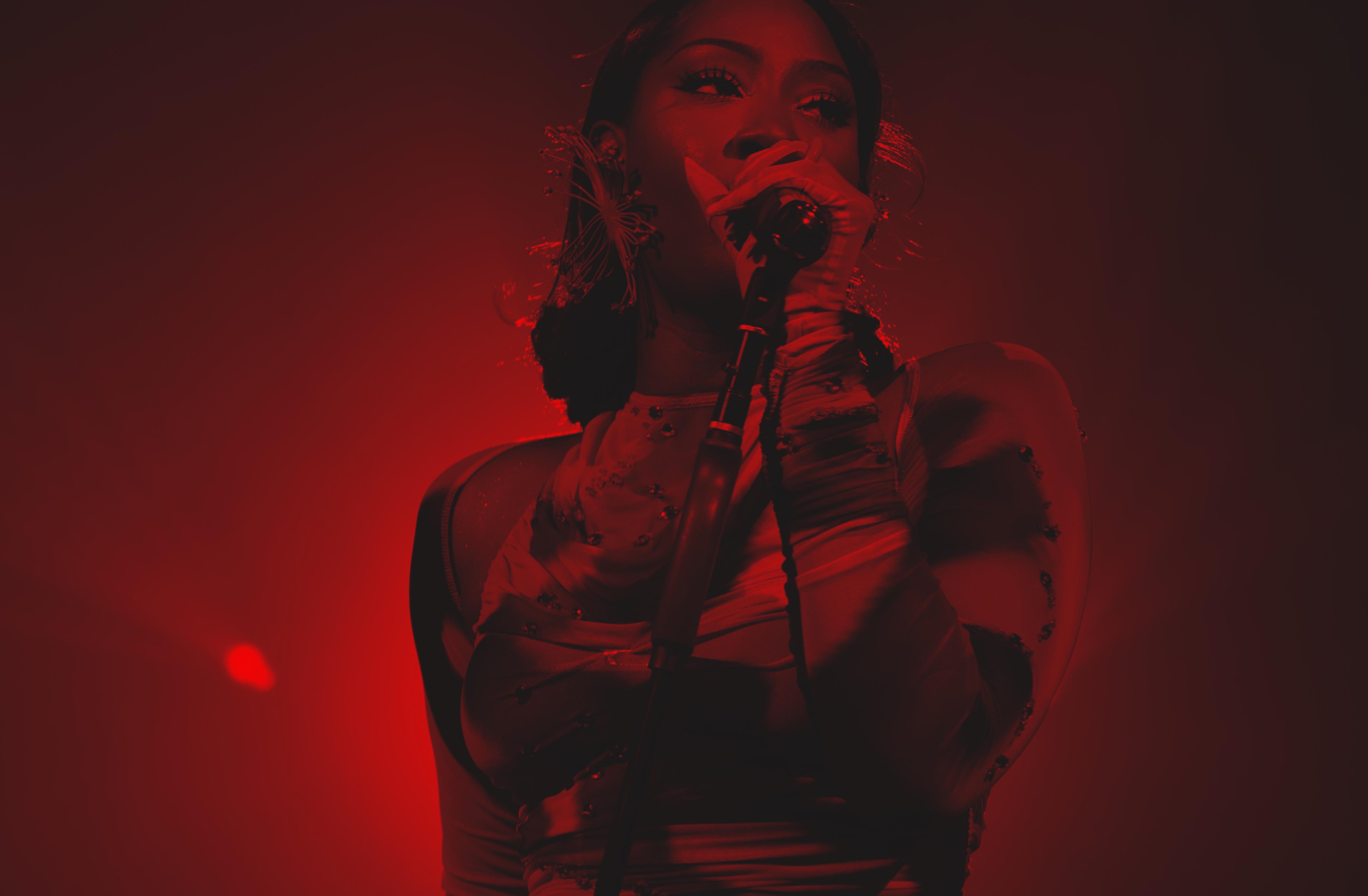 Grammy winner Tems performs to sold-out crowds on Born in the Wild ...