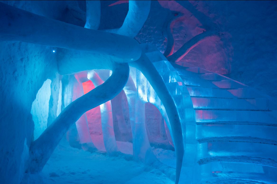 Sweden's ice hotel on the Torne river features sculptures and artists ...
