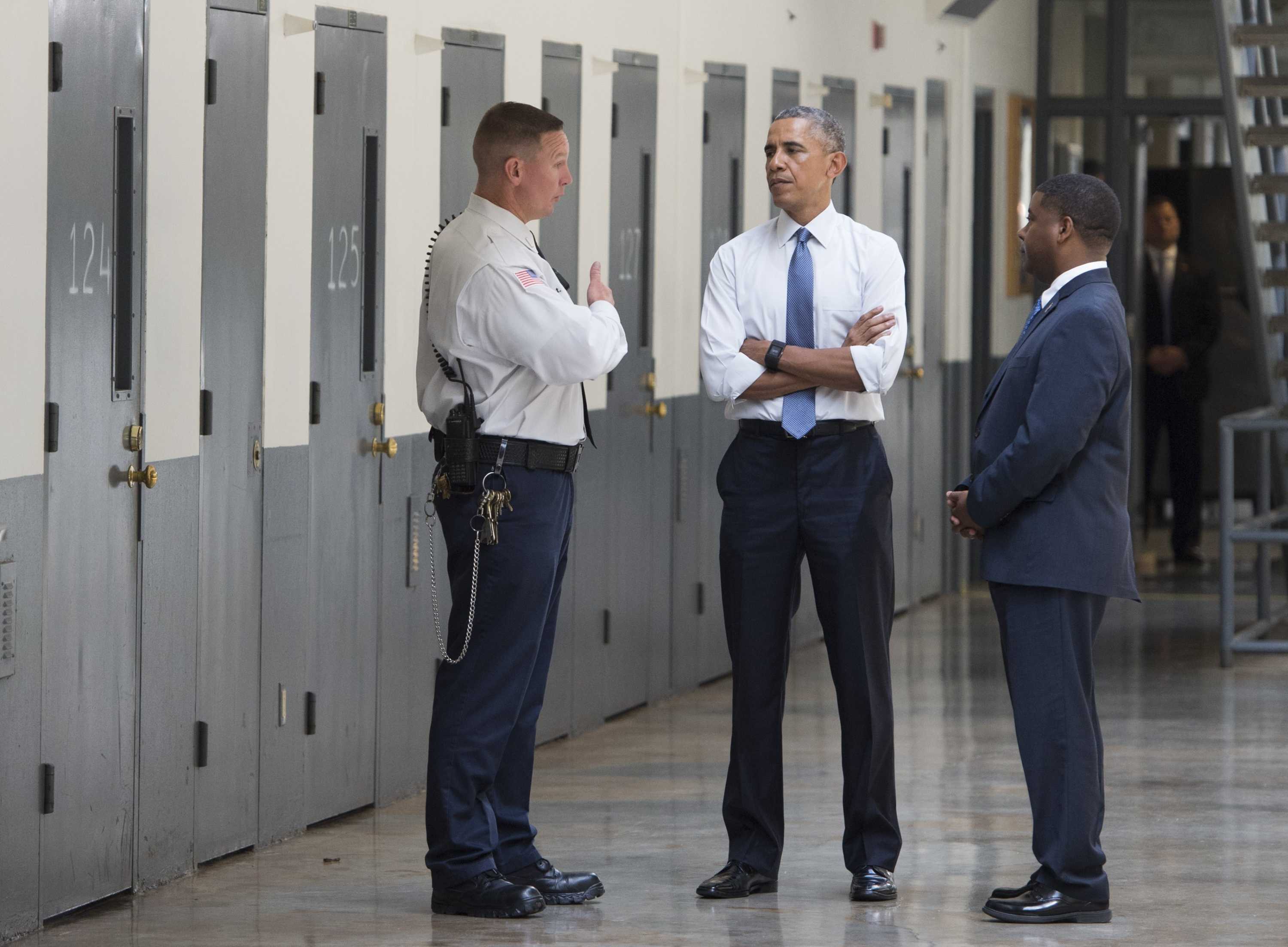 Barack Obama becomes first sitting US president to visit a federal ...