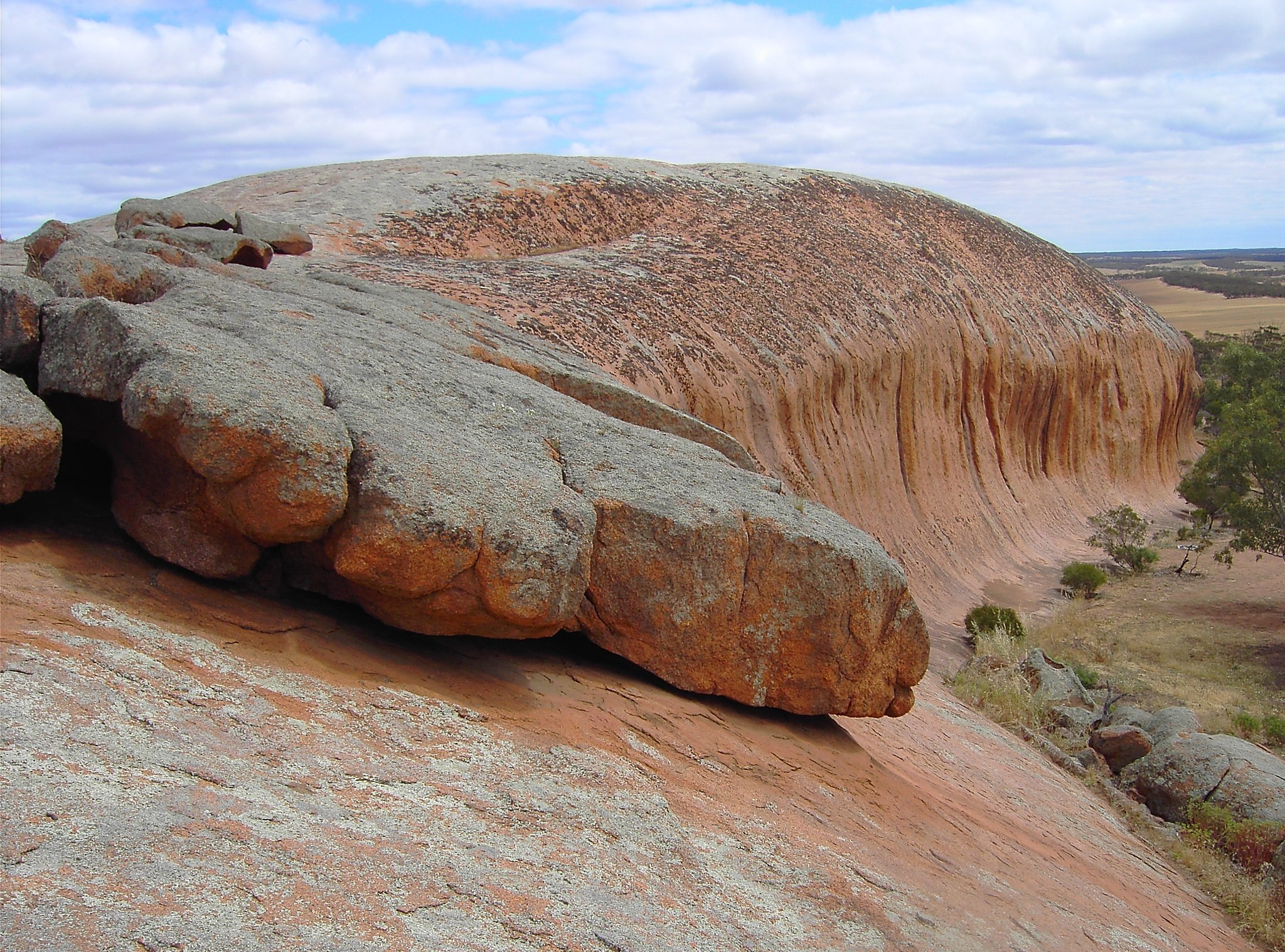 Take a tour of Australia's really big rocks - ABC News