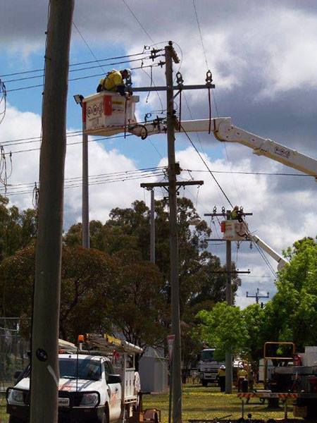 Union accuses Essential Energy workers of greed - ABC News