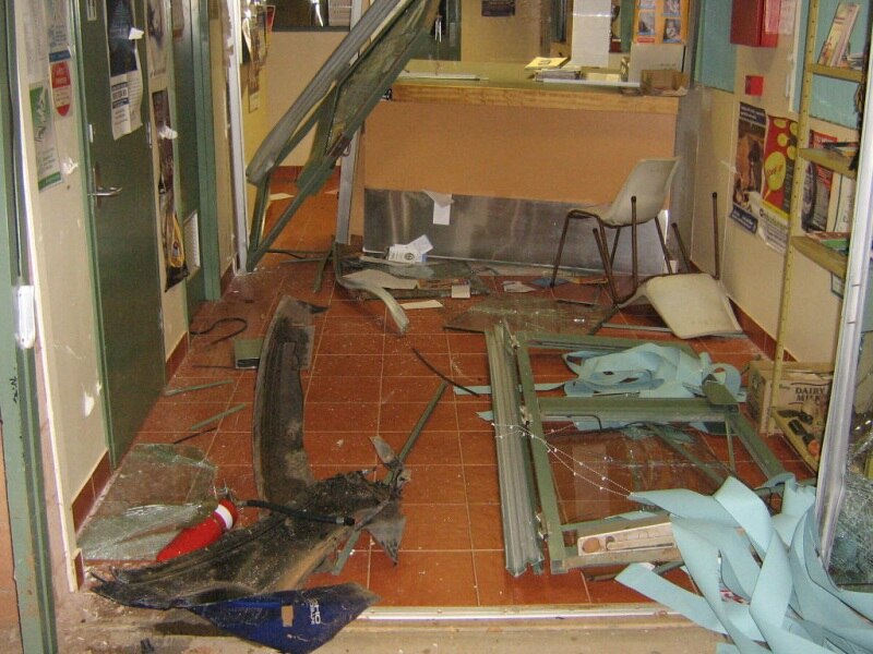 Man on the run after allegedly ramming Harts Range police station and ...