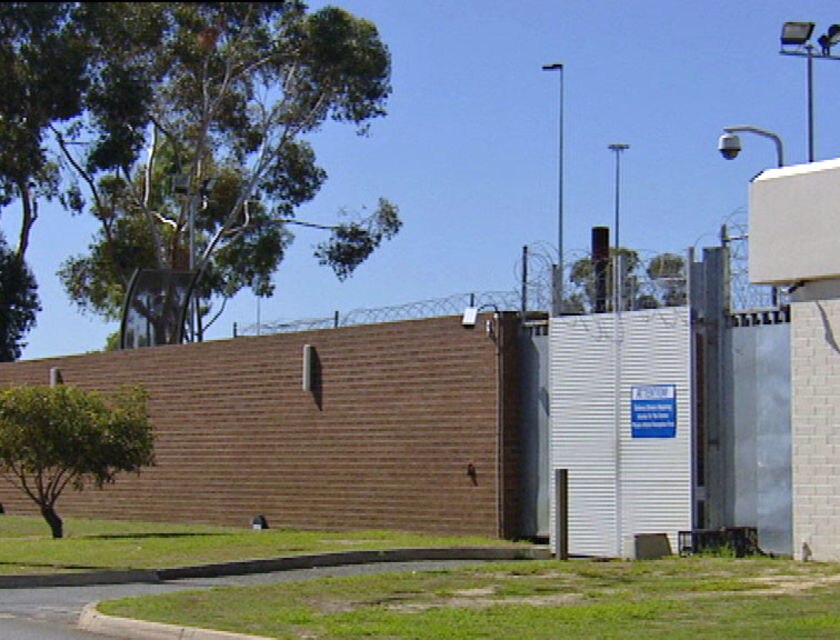 Immigration Minister demands answers about escape - ABC News