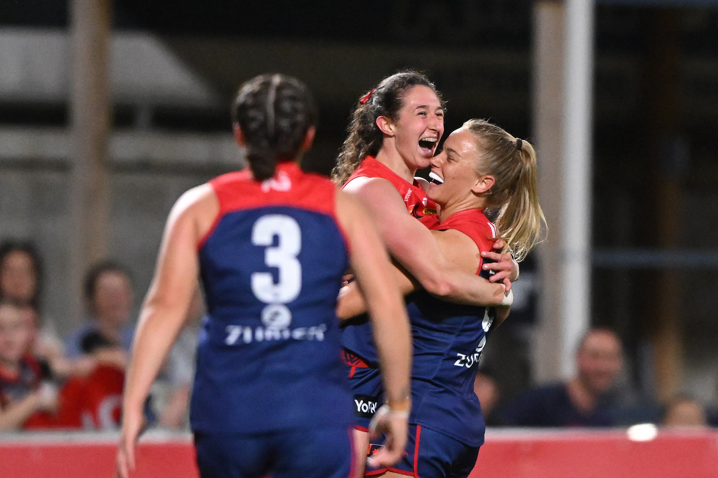 West Coast players in awe as coach Daisy Pearce continues to spark ...