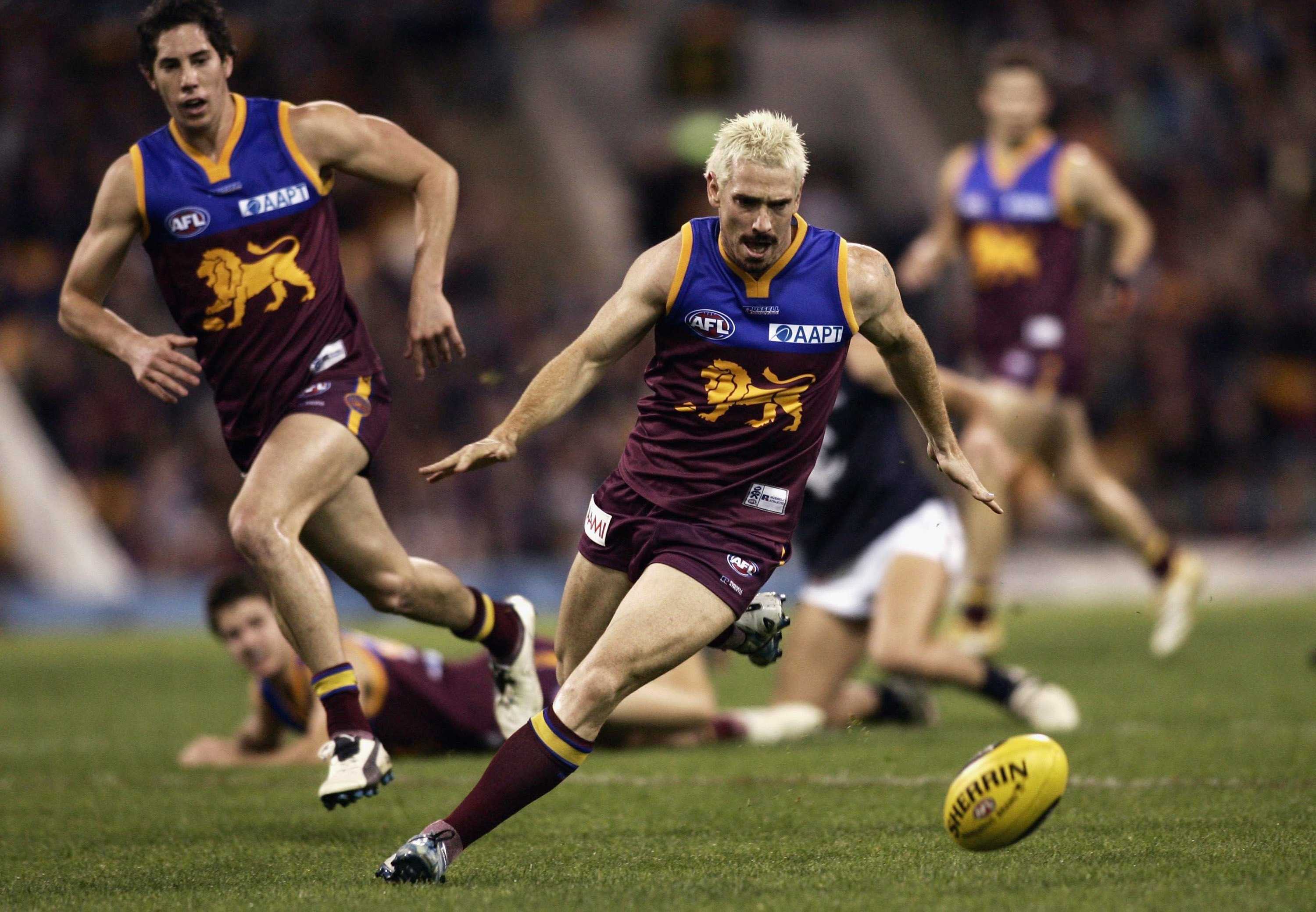 Tony Lockett becomes AFL legend as Jason Akermanis, Michael O'Loughlin ...