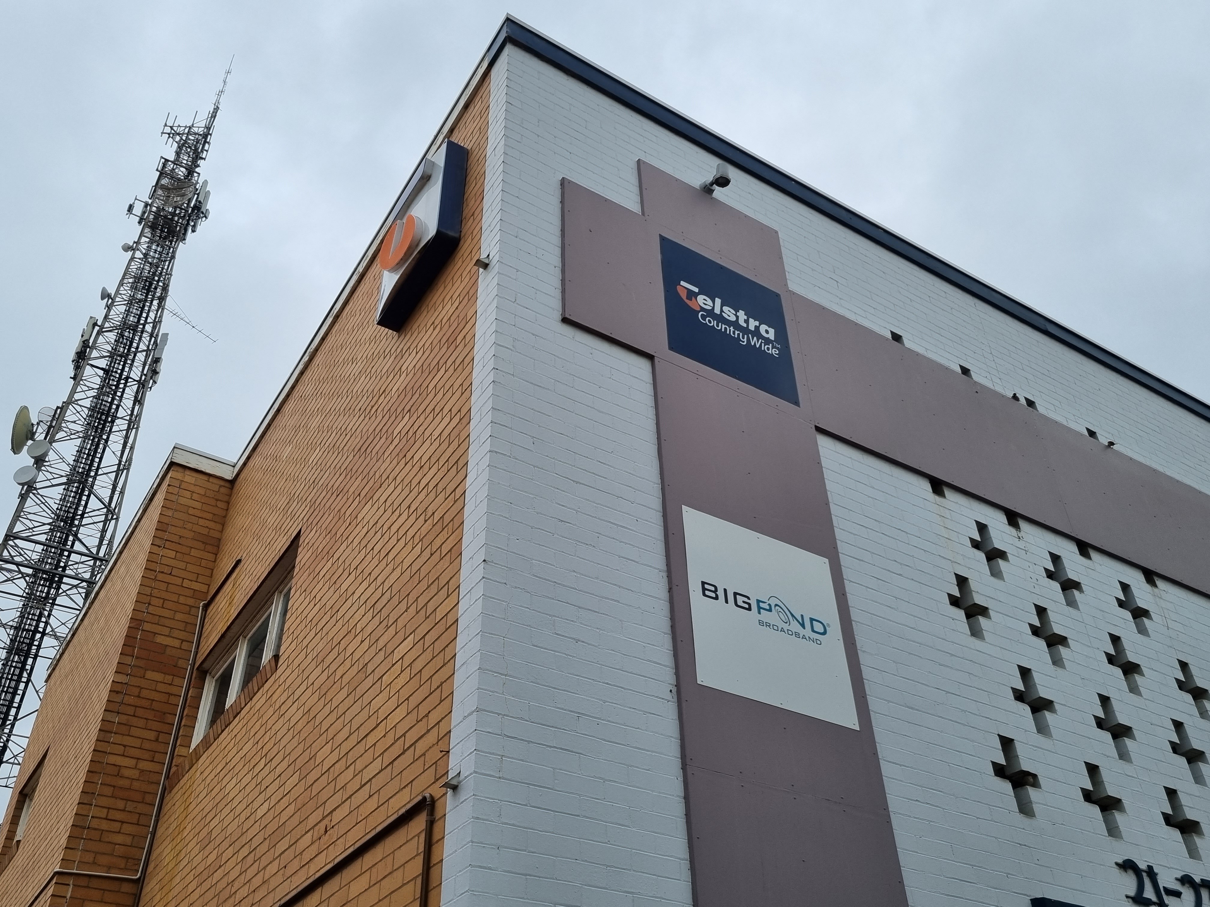 Mobile and Internet Access - Topic - ABC News