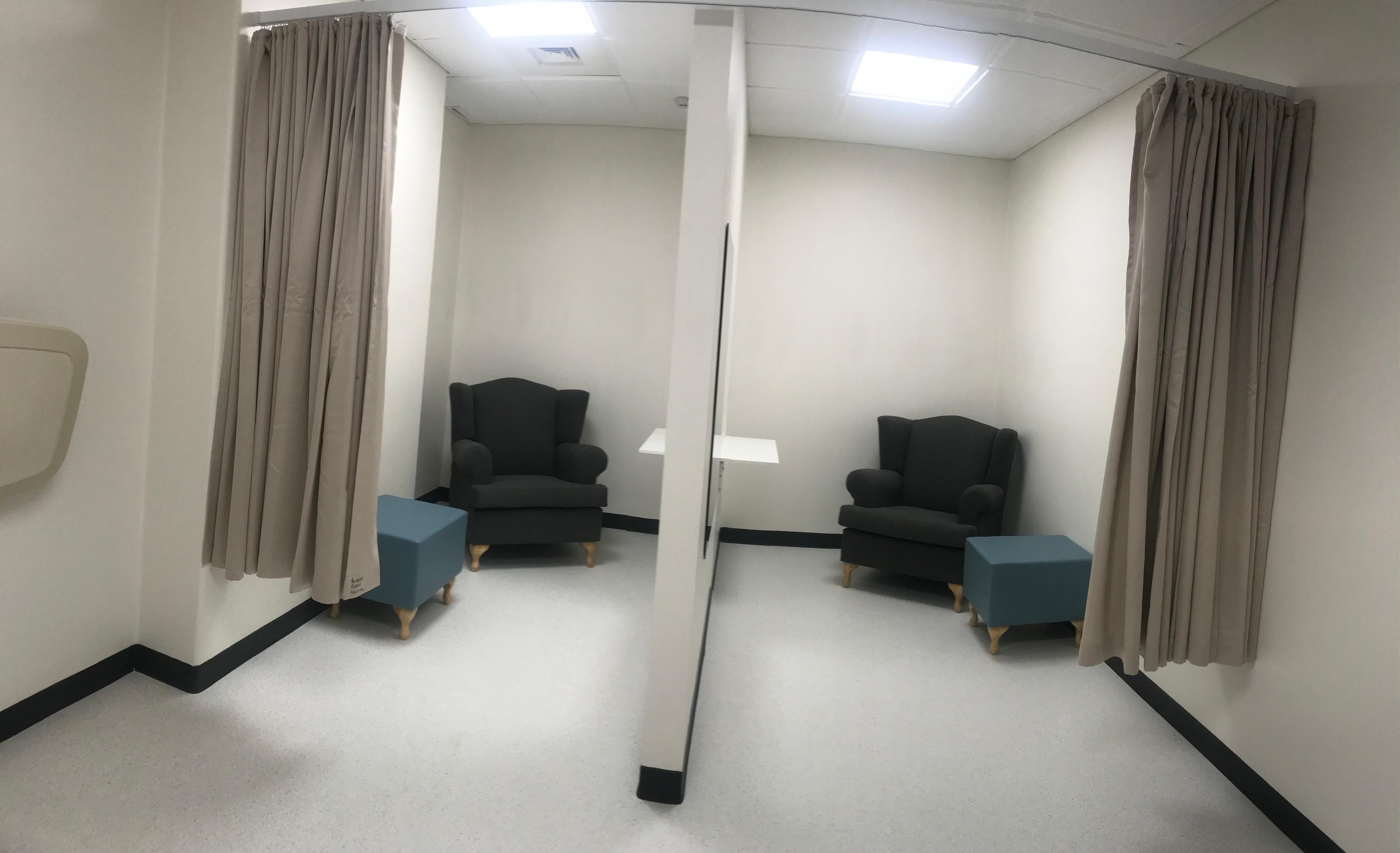 SA doctors' union raises alarm at Royal Adelaide Hospital emergency ...