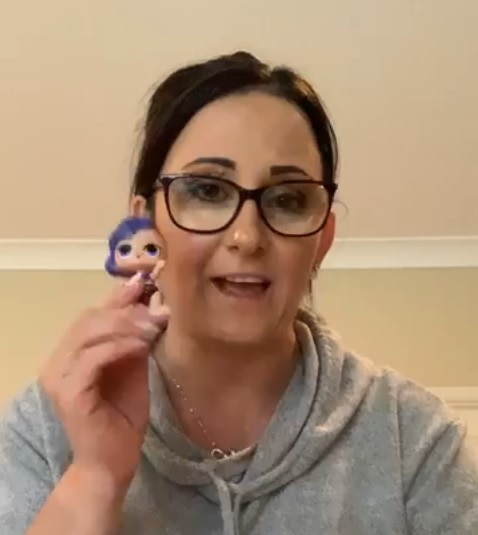 Kate Worsfold demonstrates the LOL Surprise! doll's hidden features ...