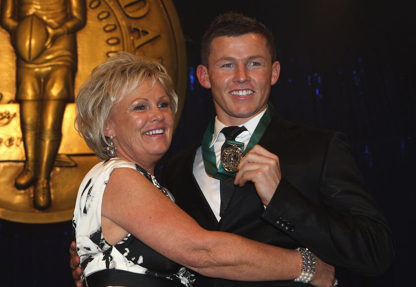 Todd Carney apologises to family after being sacked by NRL club ...