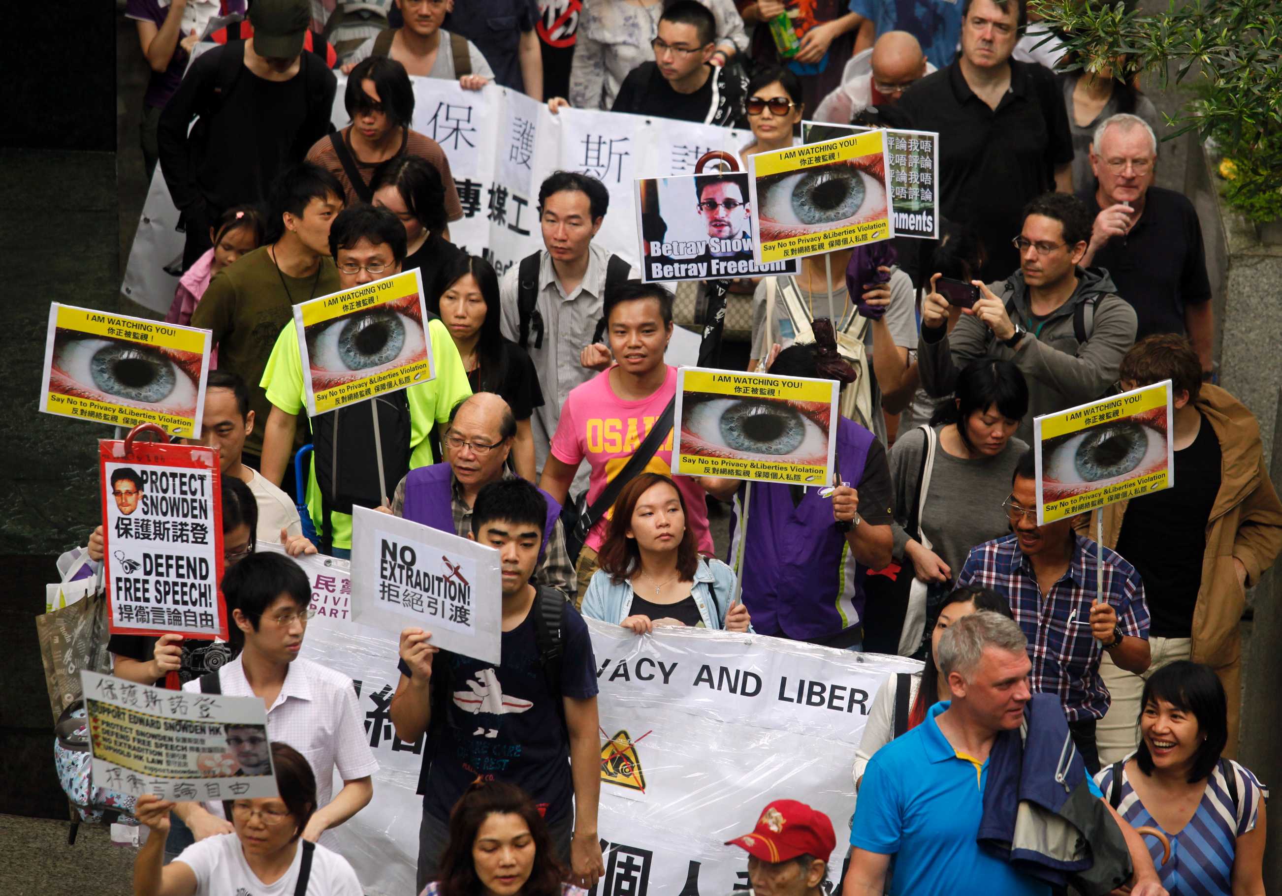 Hong Kong protesters rally in support of US spy whistleblower Edward ...