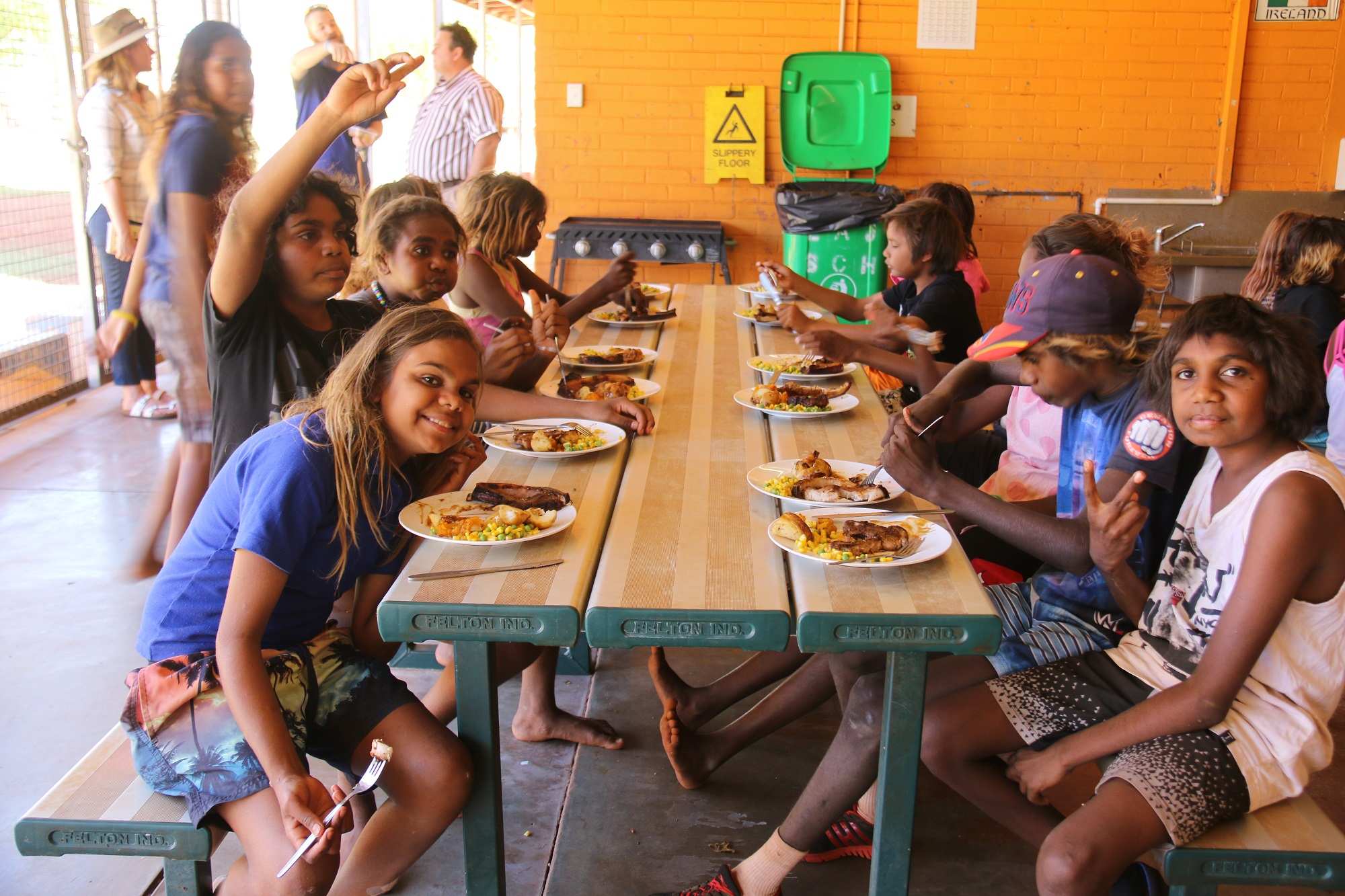 Mining payments paying for lunch program at remote NT community school ...