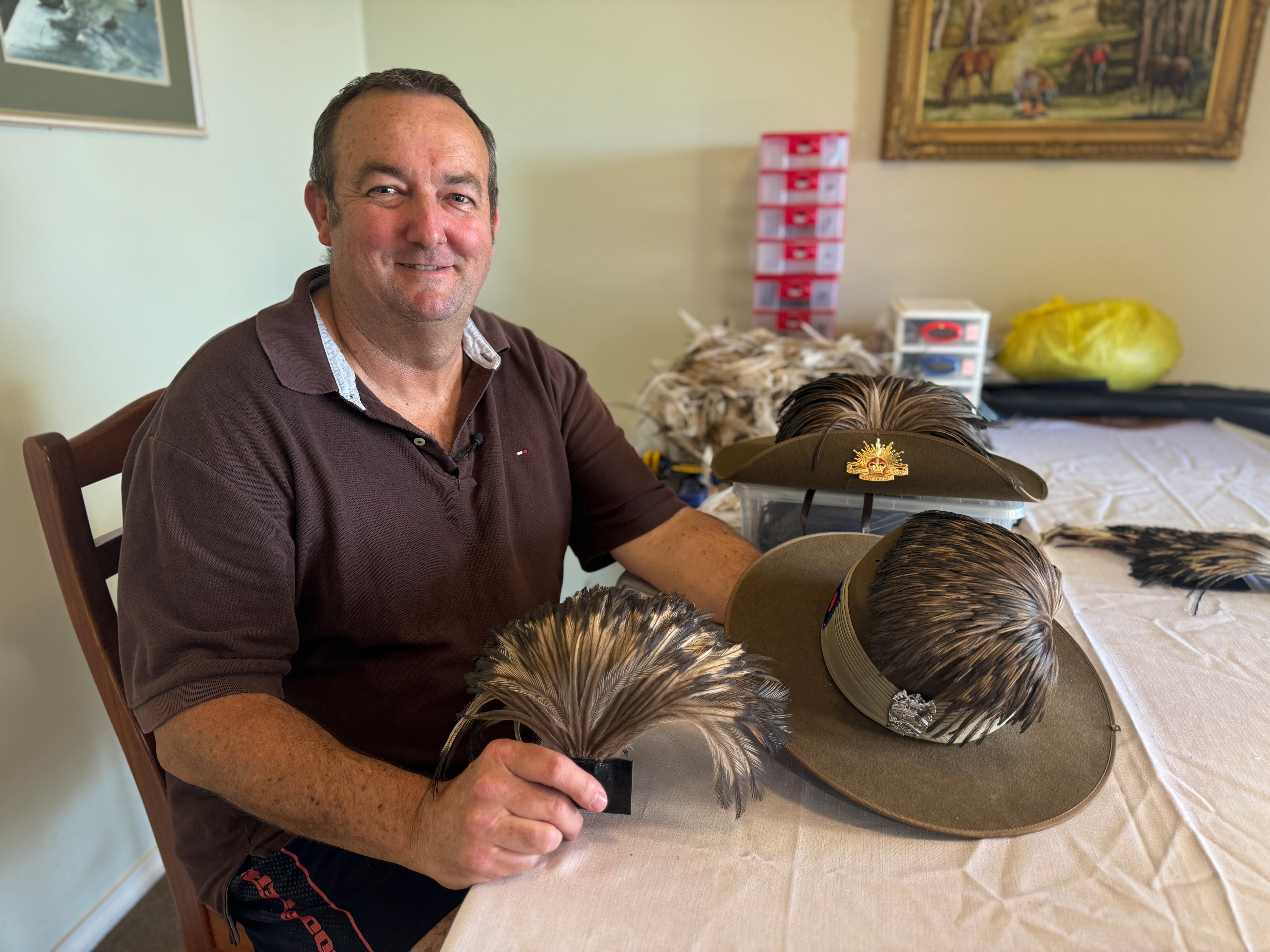 Ex-soldiers preserve emu plume tradition on slouch hats to honour army ...