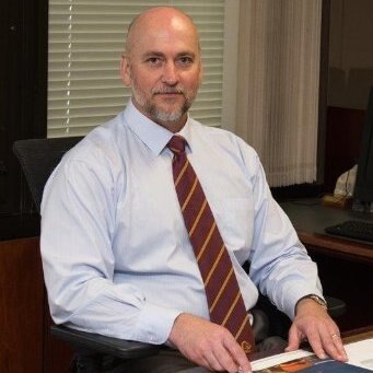 Sacked Mackay council CEO Brett Heyward sues for more than $3m - ABC News