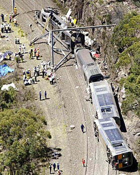 Service marks 10 years since Waterfall train disaster - ABC News