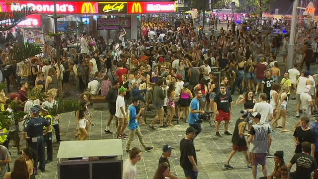Keeping school leavers safe at Gold Coast Schoolies Week - ABC News