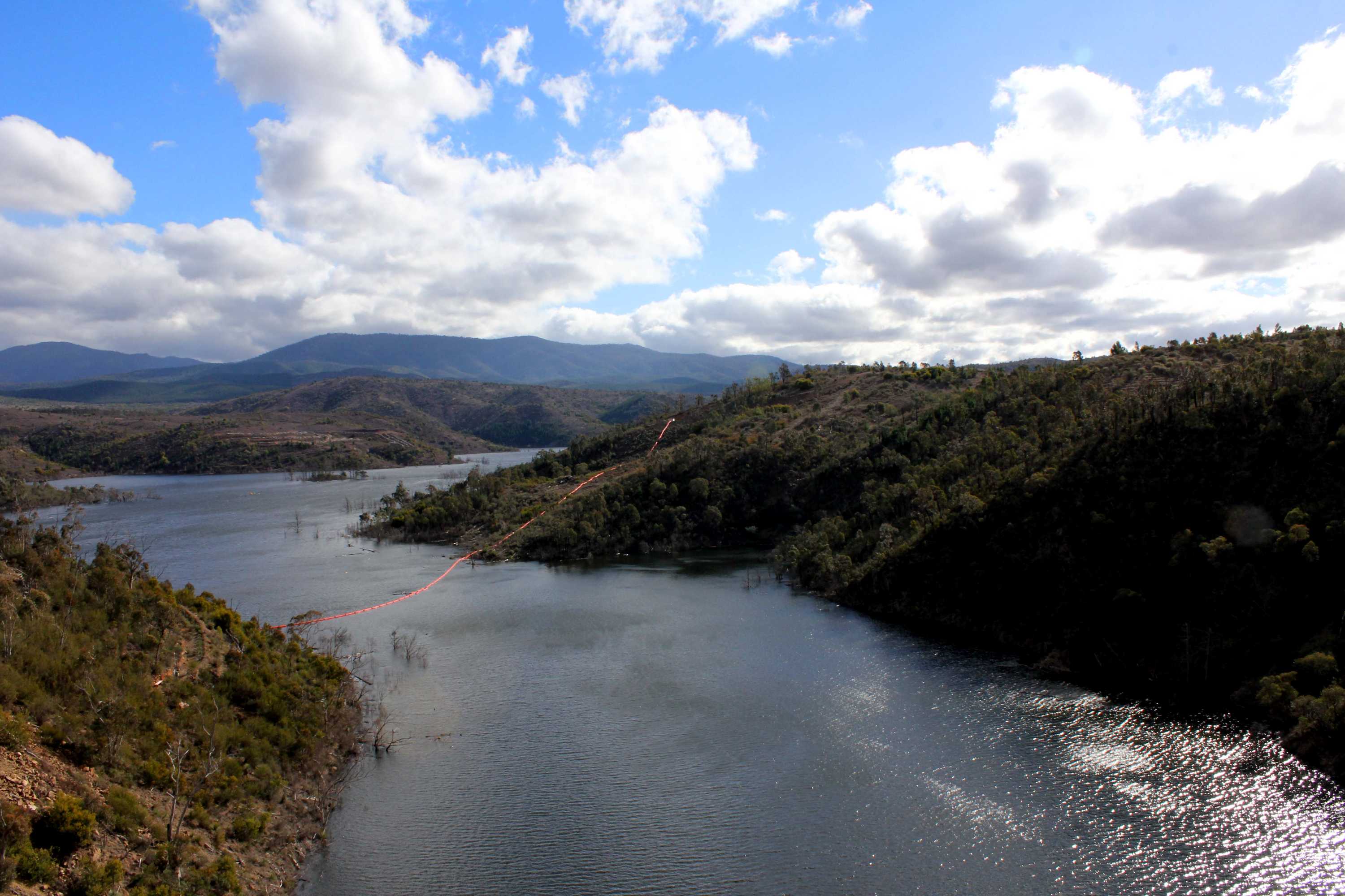 Dam recalculations see drop in ACT water figures - ABC News
