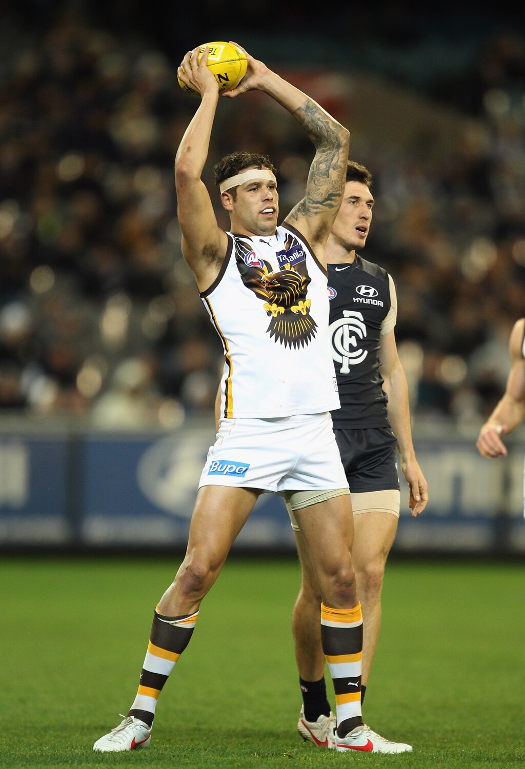 Hawks give Carlton the blues - ABC News