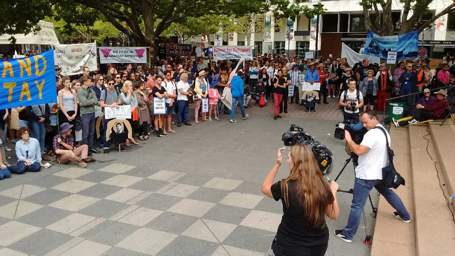 More than 1000 protesters rally in Canberra calling for better ...