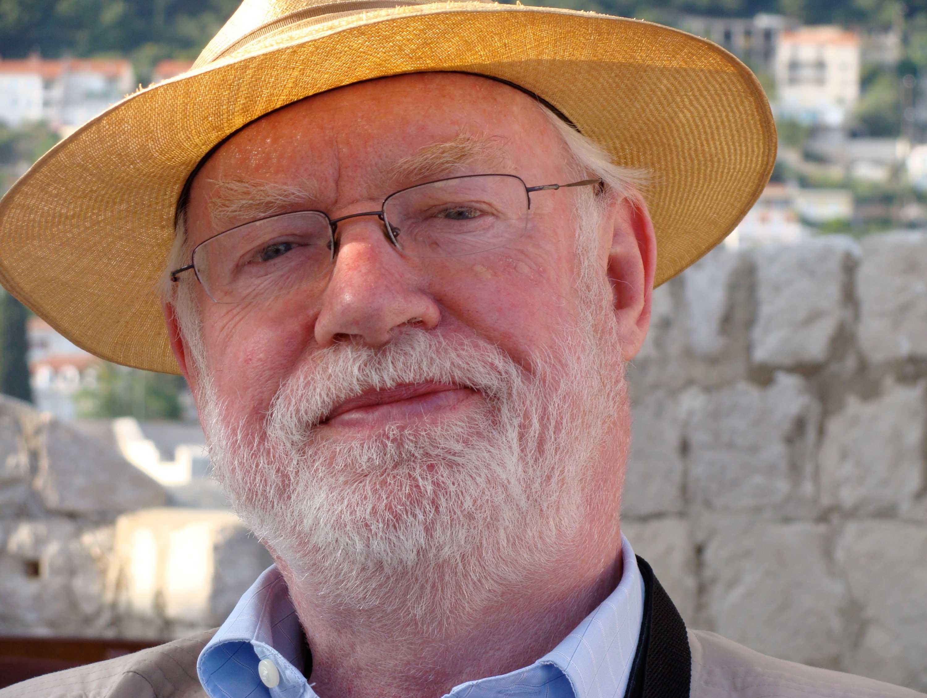David Stratton's reel life - ABC listen