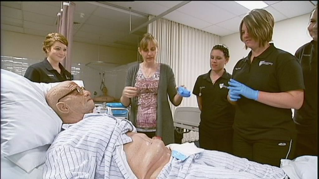 Qld nurse training program wins international attention - ABC News