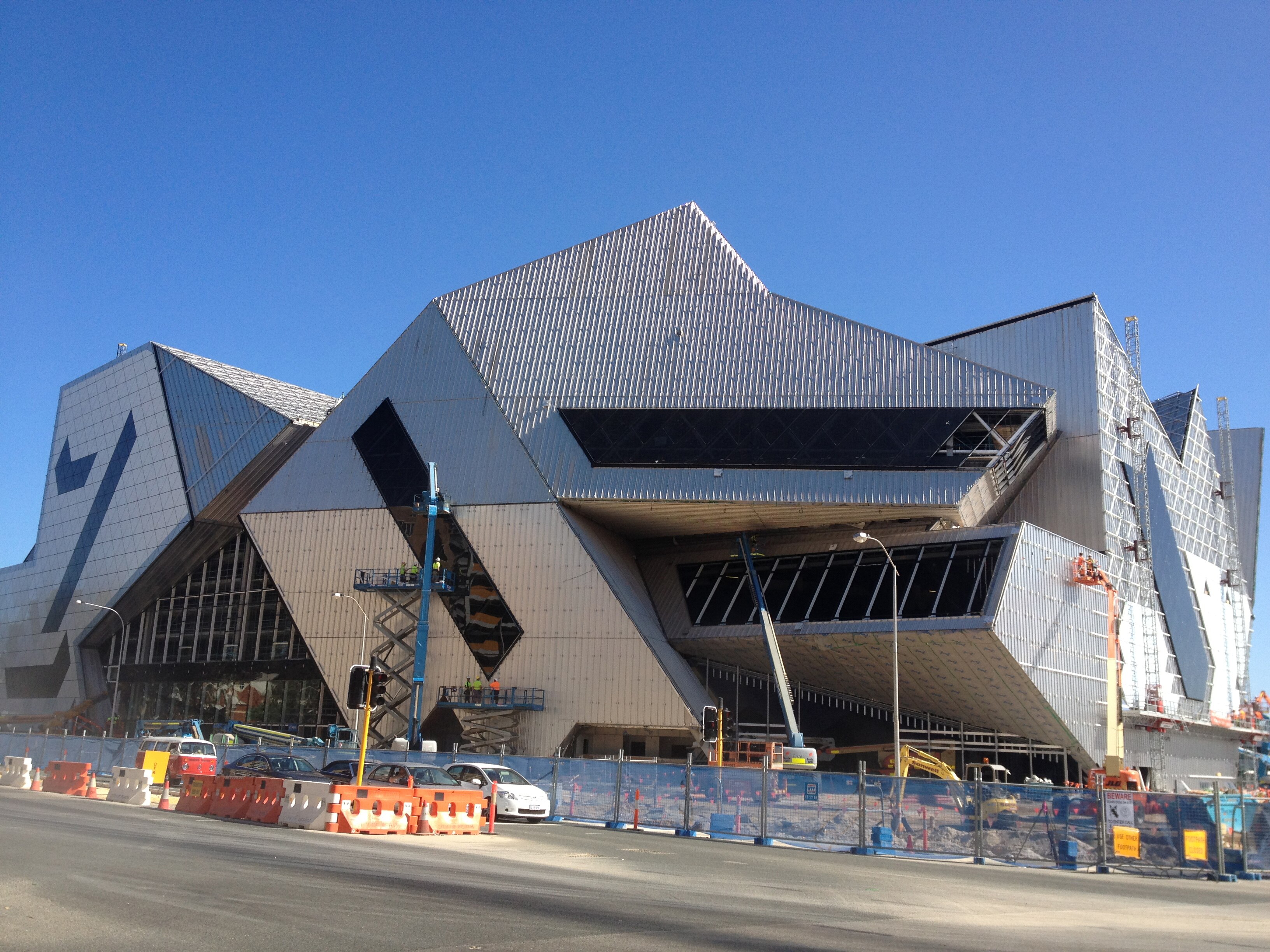 Date set for half billion dollar Perth Arena - ABC News