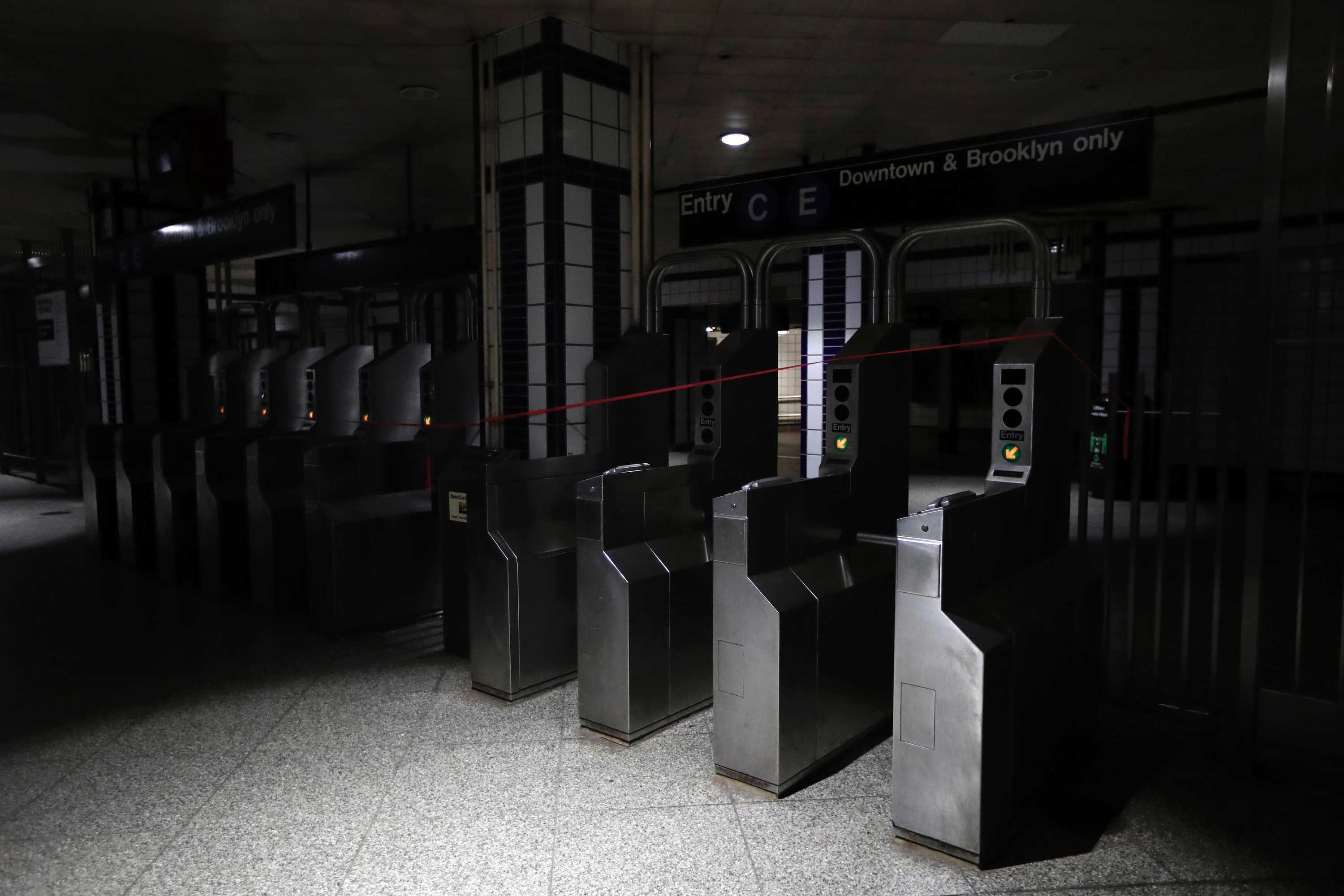 New York City power outage plunges Times Square into darkness with ...
