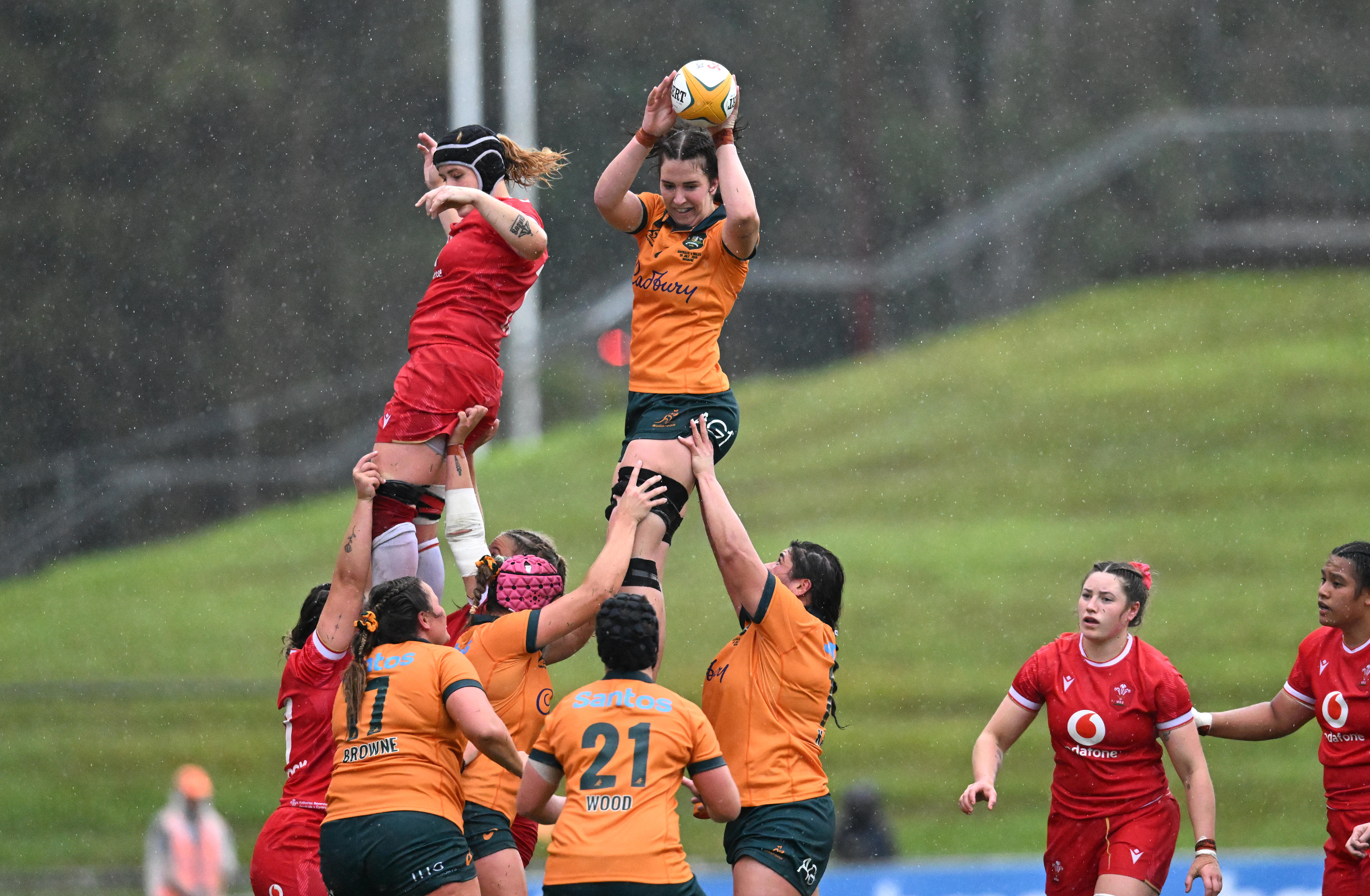 Canada beats New Zealand 34-19 to reach Women's Rugby World Cup final ...