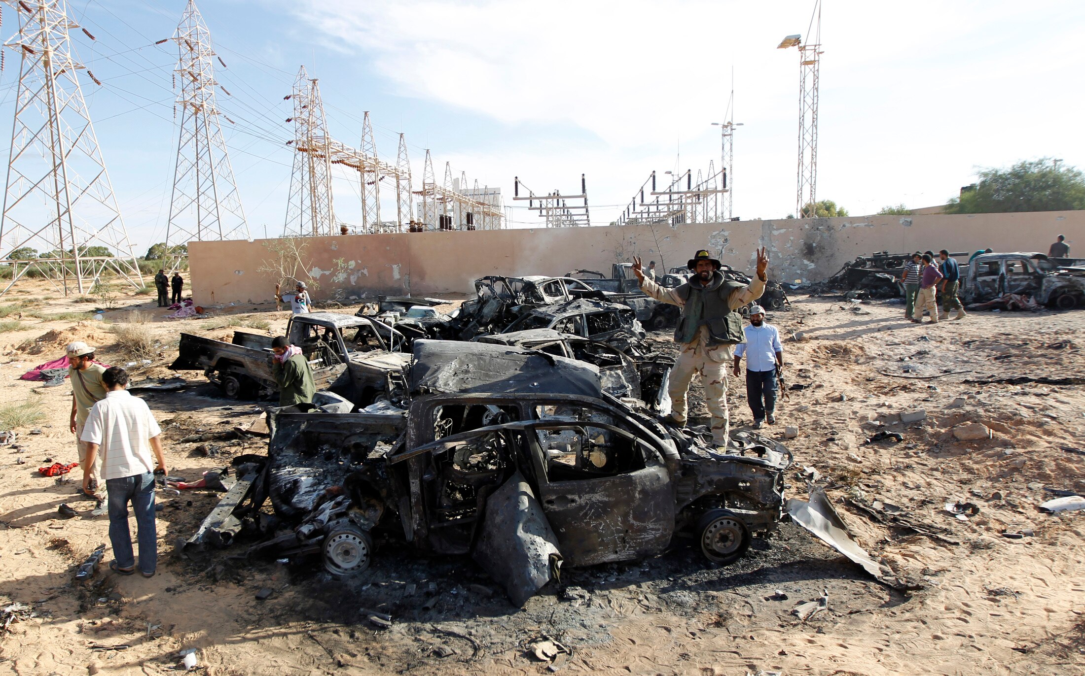 Gaddafi bodyguard lifts lid on dictator's final days - ABC News