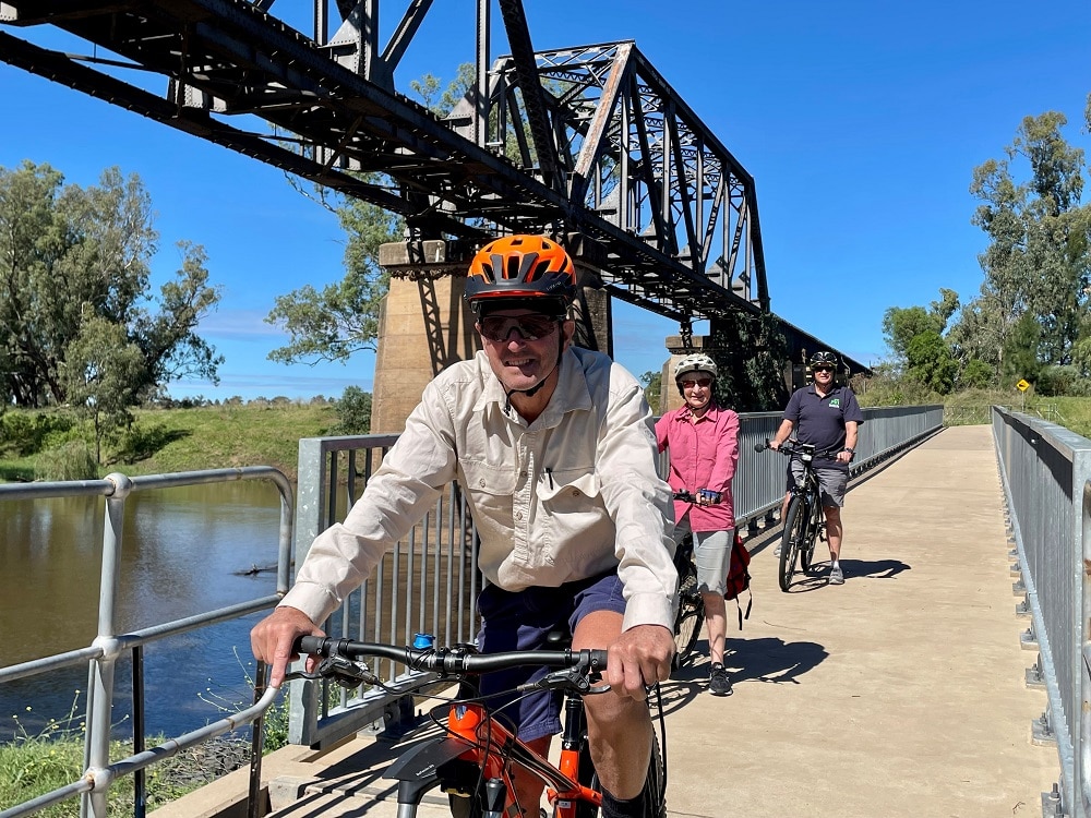 Central West Cycle Trail proving popular with visitors - ABC listen