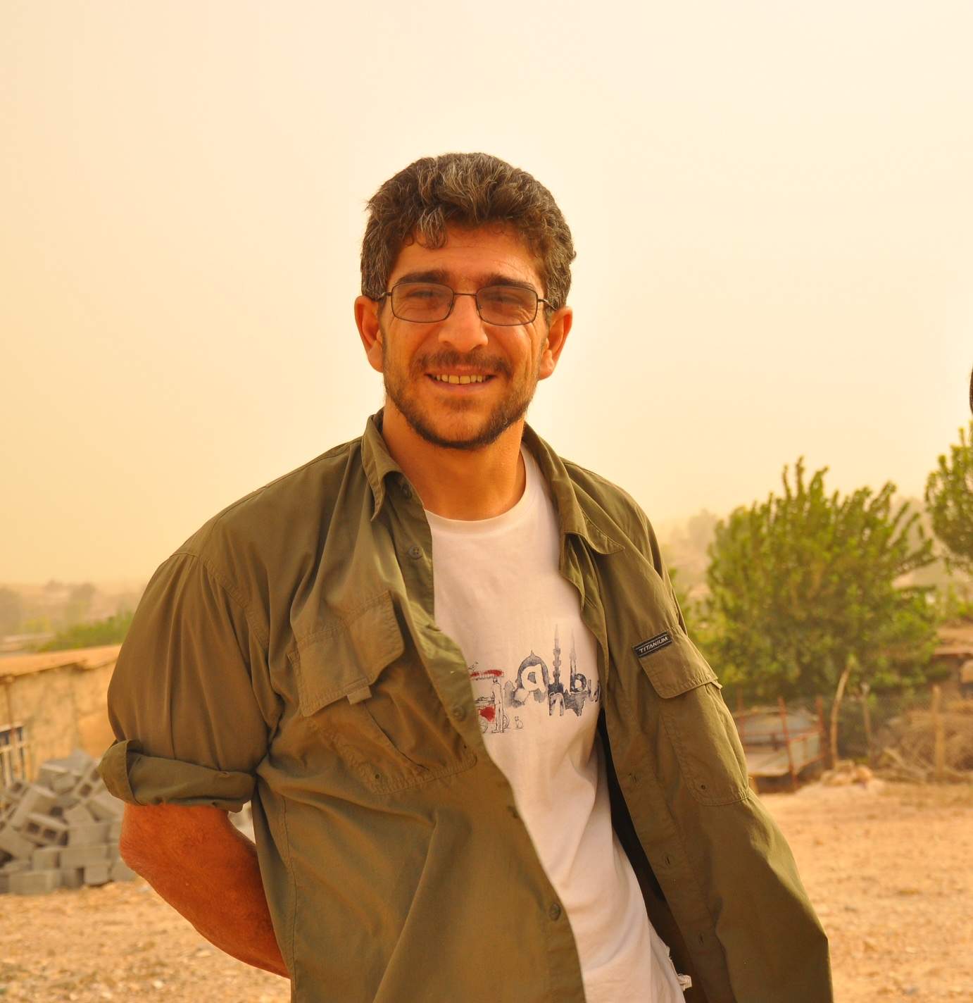 Australian man trapped in Iraqi refugee camp fears for his life - ABC ...