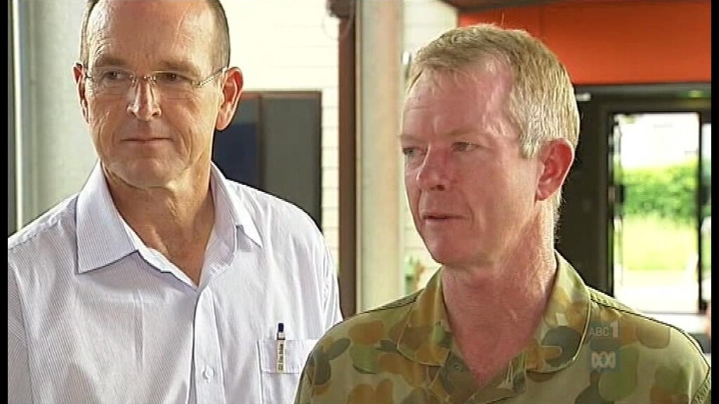 Major-General Slater tours flood-stricken Dalby - ABC News