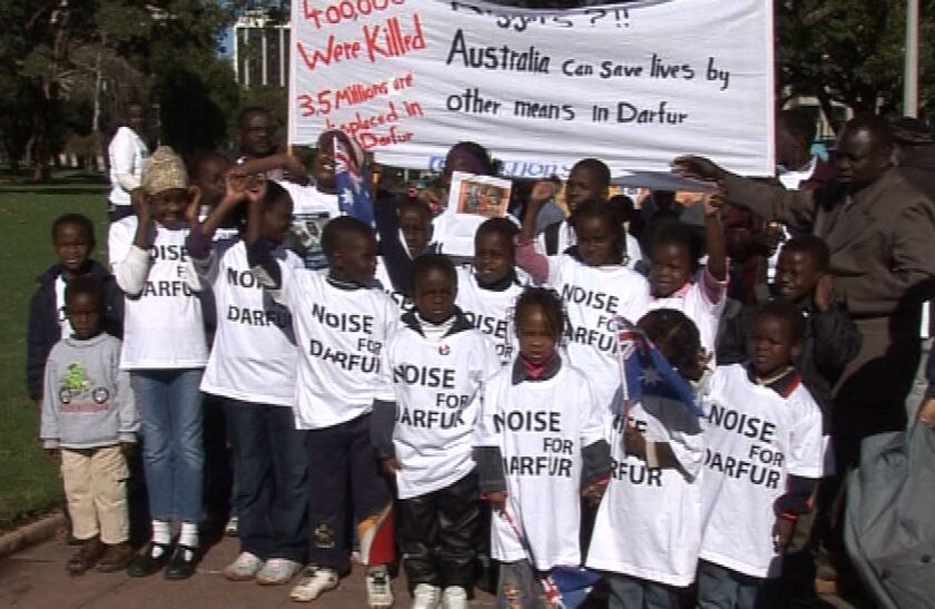 Refugees plead for Australian help in humanitarian crisis - ABC News