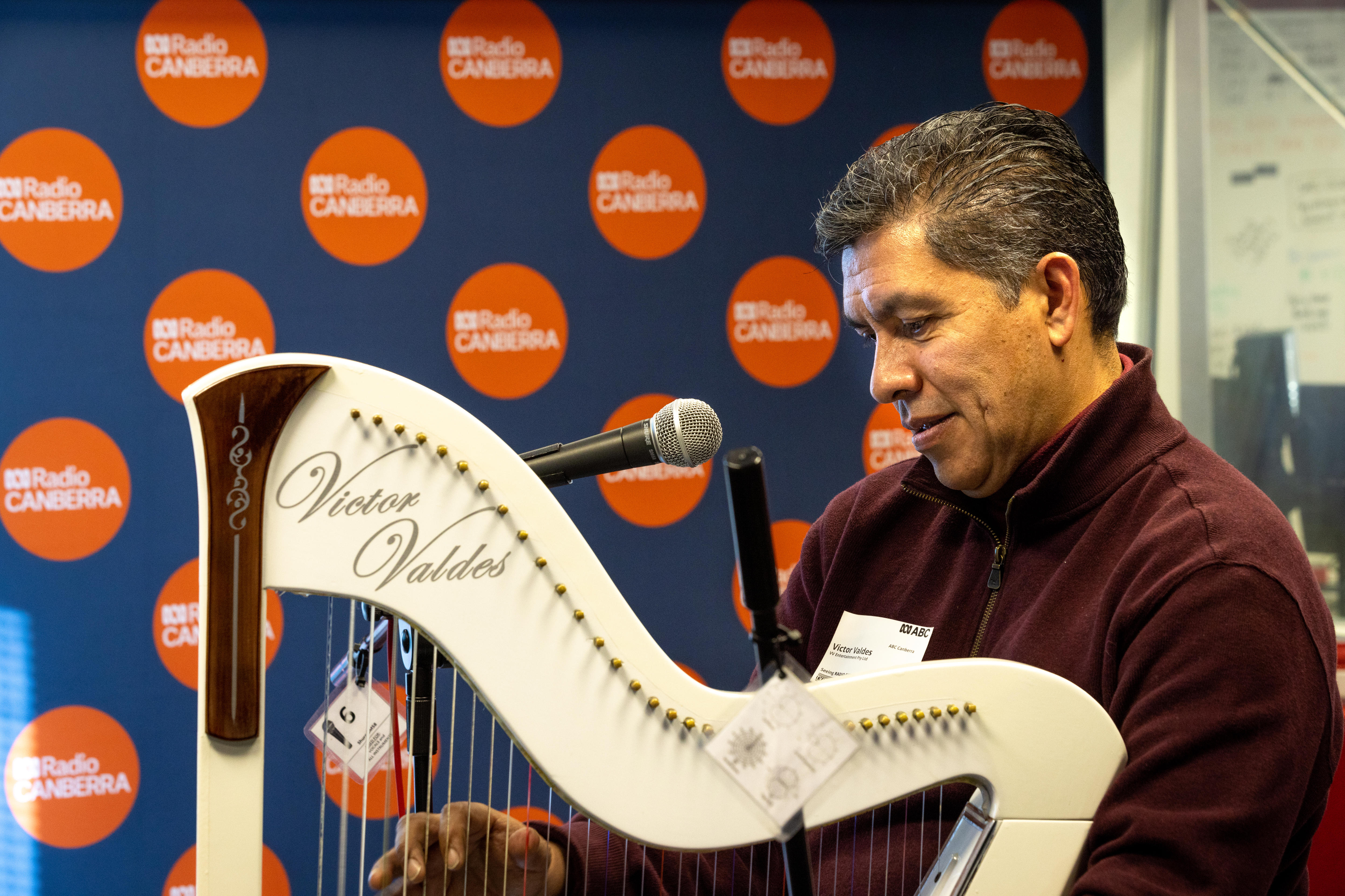 Victor Valdes talks Mariachi and Mexican Independence Day - ABC listen