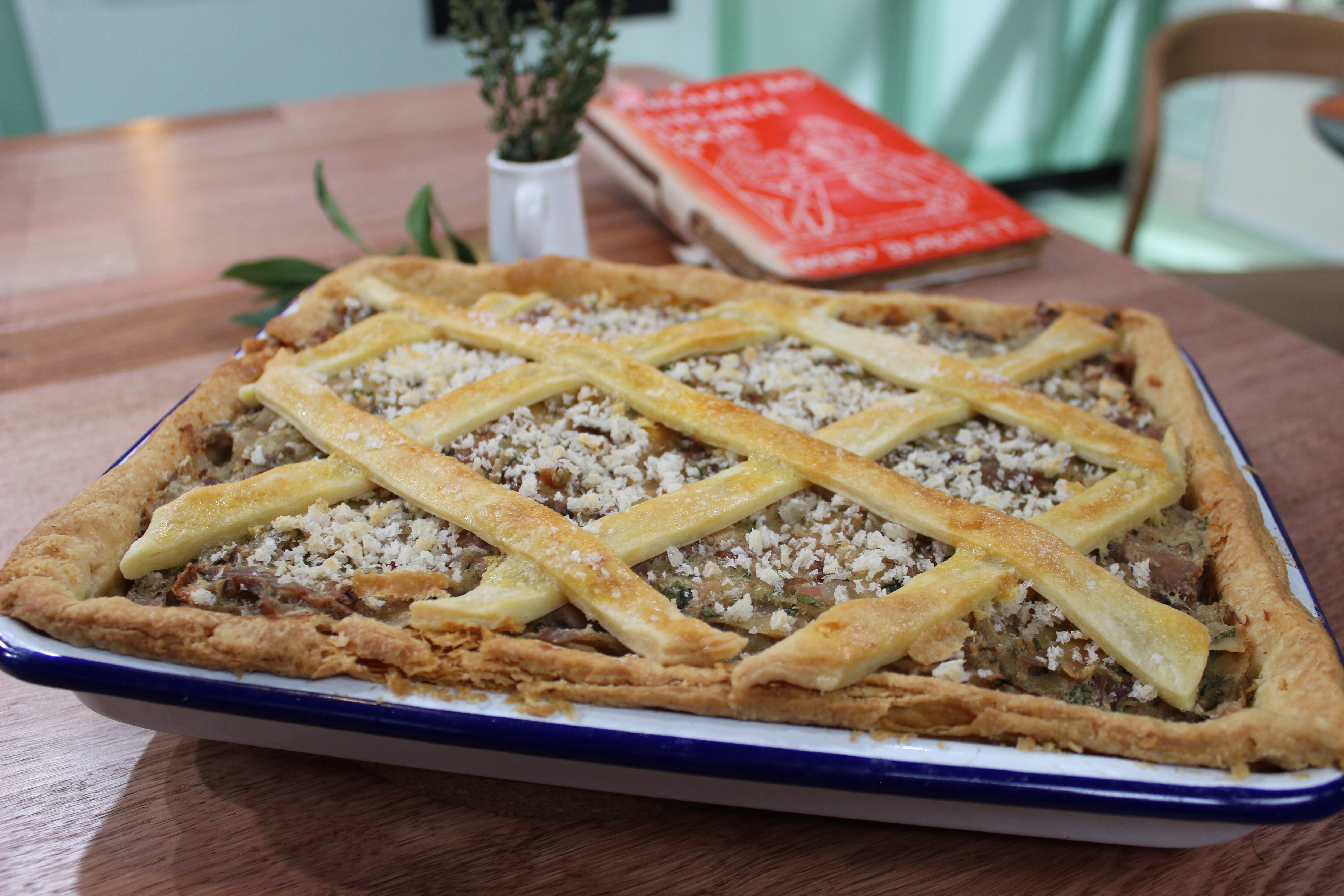 Easy and cheesy: One-pot pasta inspired by spinach pie - ABC News