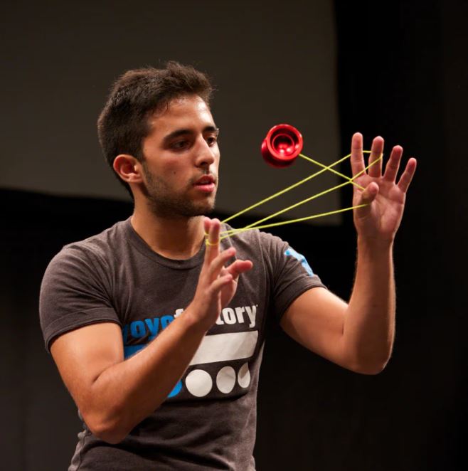 Yoyo champions - they came to your school & showed off their tricks ...
