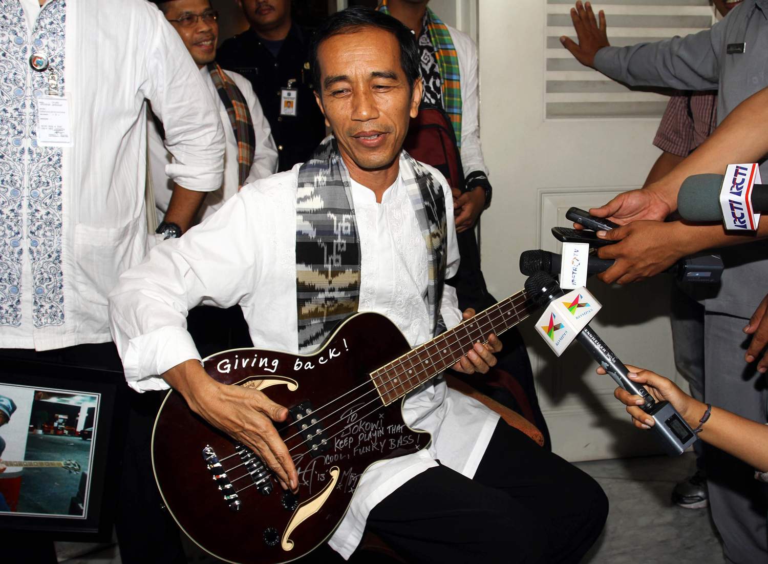 Indonesian government confiscates Metallica guitar given to Jakarta ...