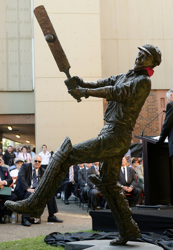 SCG statue immortalises McCabe - ABC News