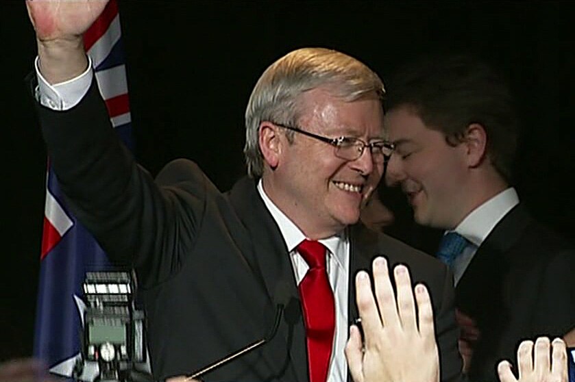 Kevin Rudd concedes defeat and steps down as Labor leader - ABC News