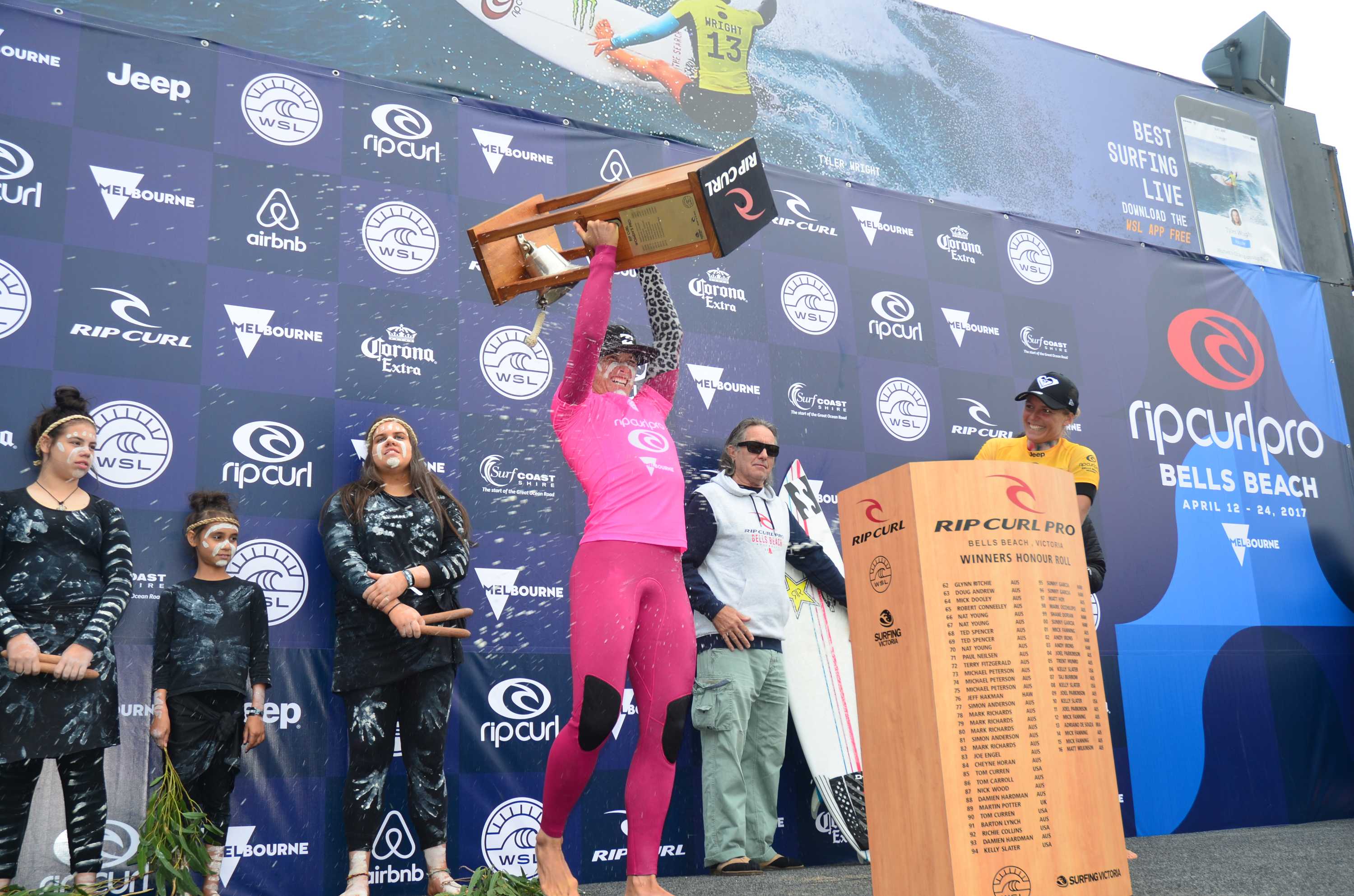Steph Gilmore beaten by Courtney Conlogue in Bells Beach final - ABC News