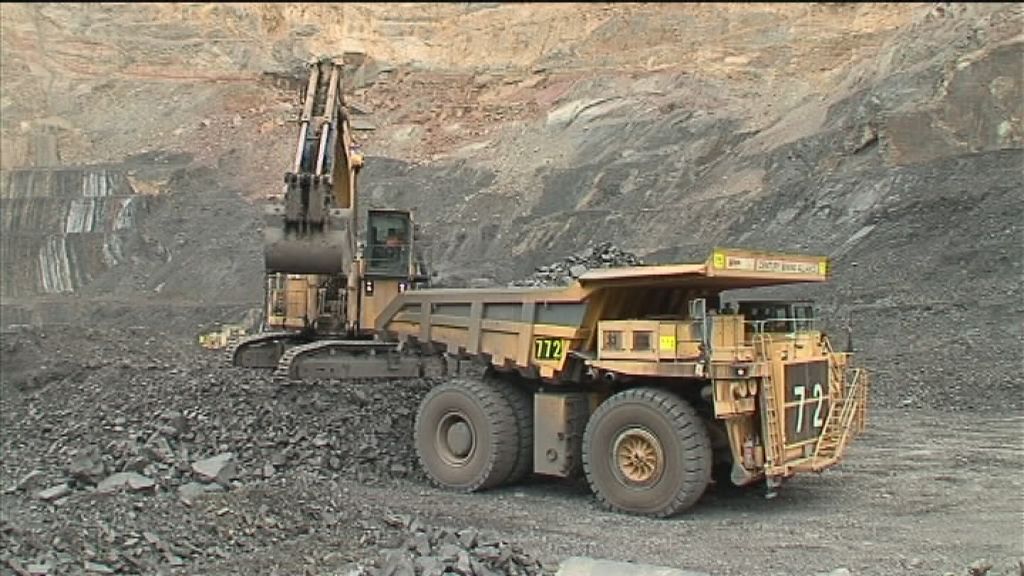 Bush anger grows over changes to mining laws - ABC News