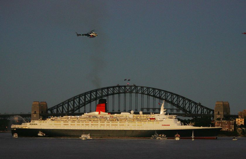 Sydney welcomes QE2 - ABC News