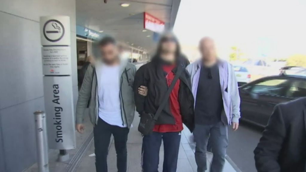 Moudasser Taleb arrested at Sydney Airport - ABC News