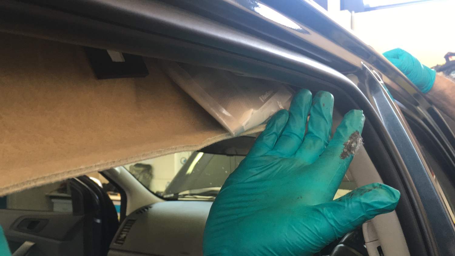 Random drug bust nets $680k methamphetamine haul hidden in car roof ...