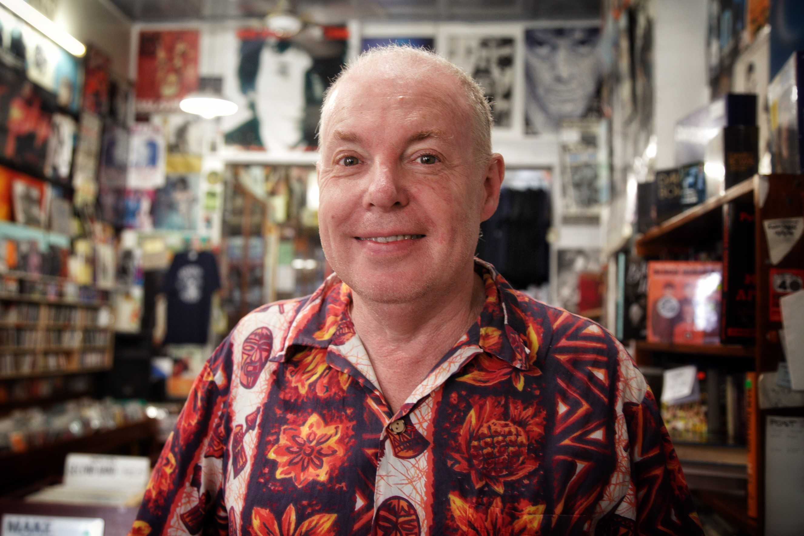 Melbourne classical music shop Thomas' plays final song after 96 years ...