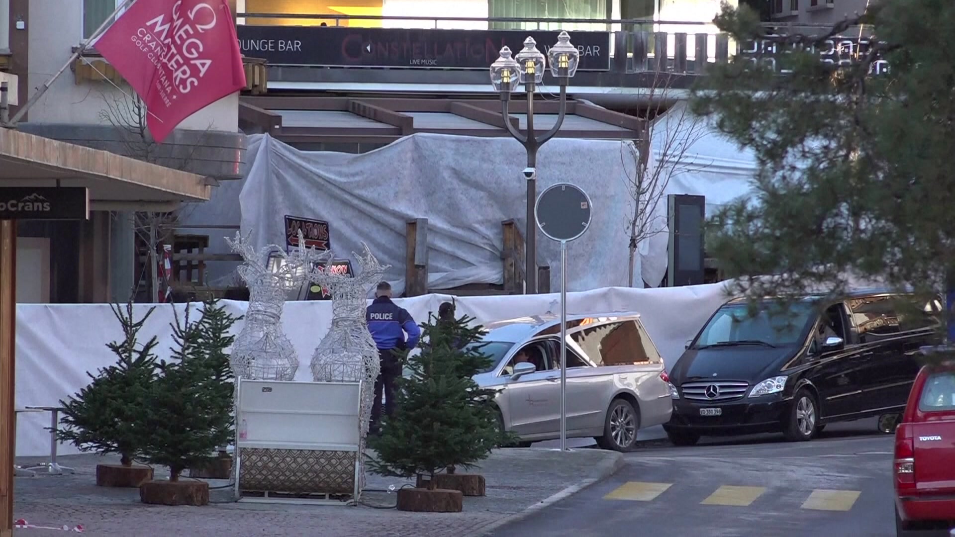 Authorities inspect scene of fire at Swiss ski resort of Crans-Montana ...