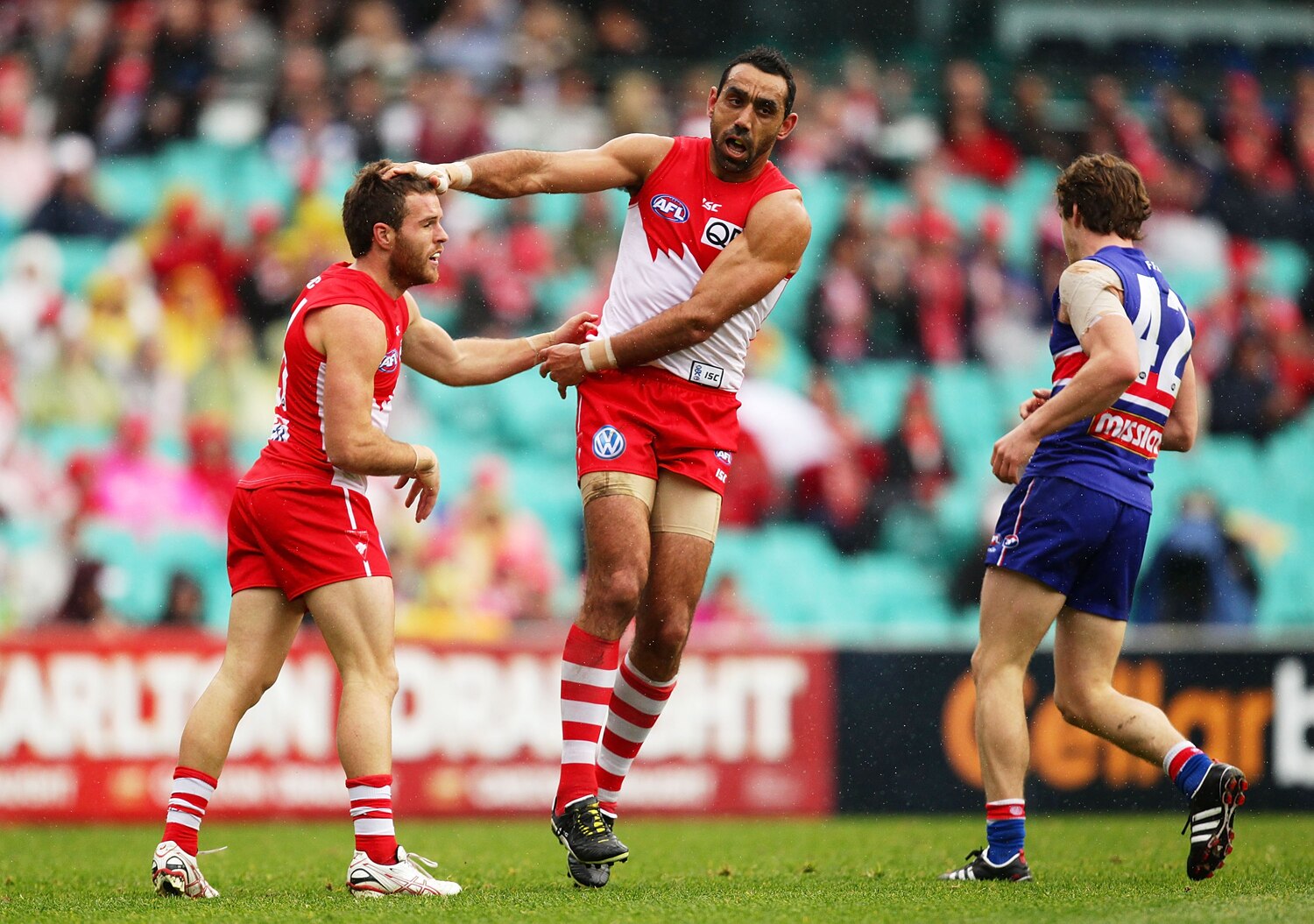 Swans salute despite Barry's haul - ABC News