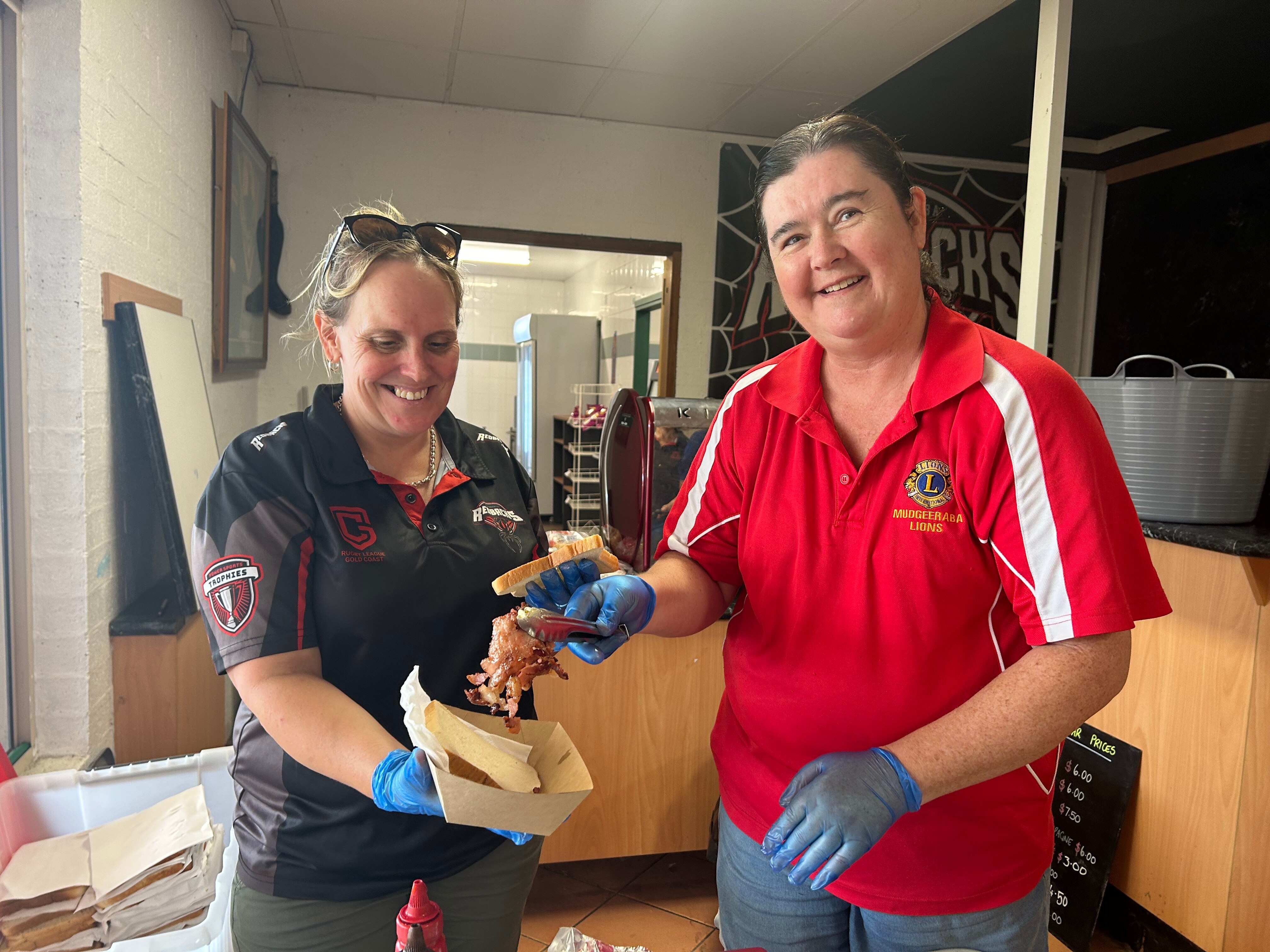 Queensland receiving more wild weather as storm cell moves north on New ...