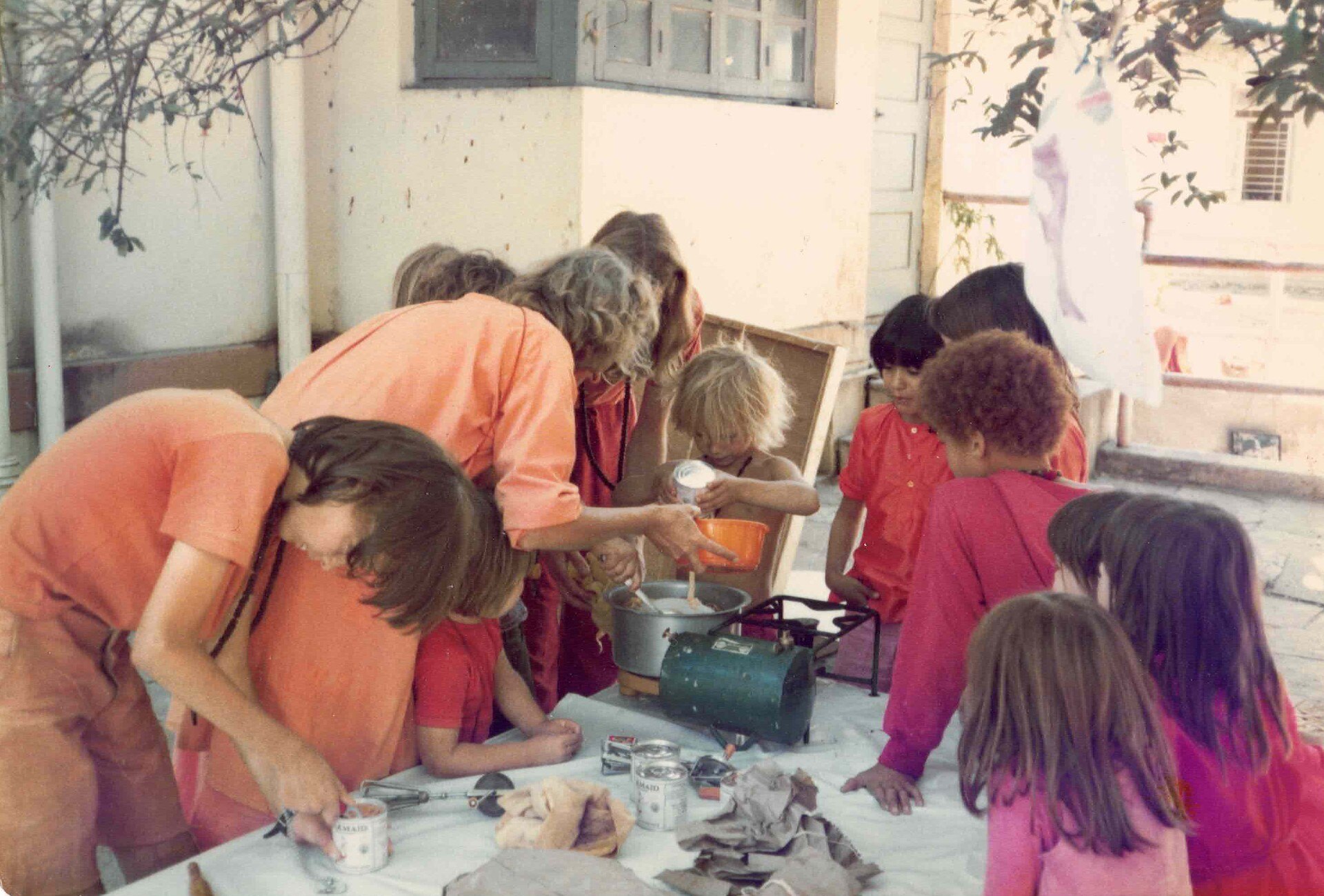 Australian scientist and vaccine advocate Archa Fox, and her wild ...